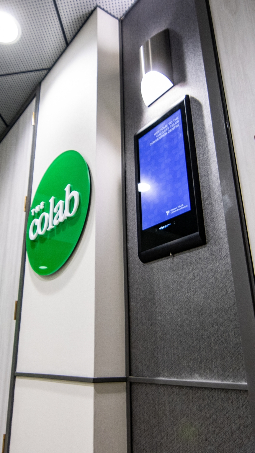 Telus Calgary - XPO Screens